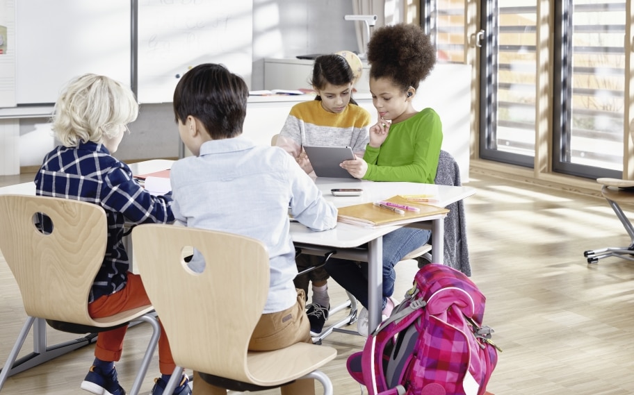 Roger Touchscreen Mic Overview | PhonakPro