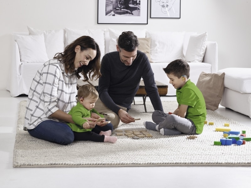 Roger Touchscreen Mic Overview | PhonakPro